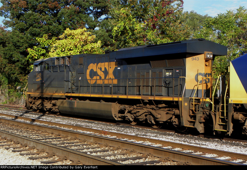 CSX 943